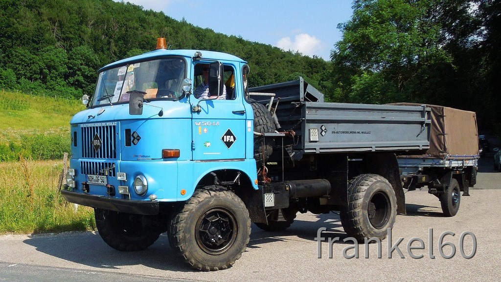 W50 mit Schlafwagen. - IFA-Tours