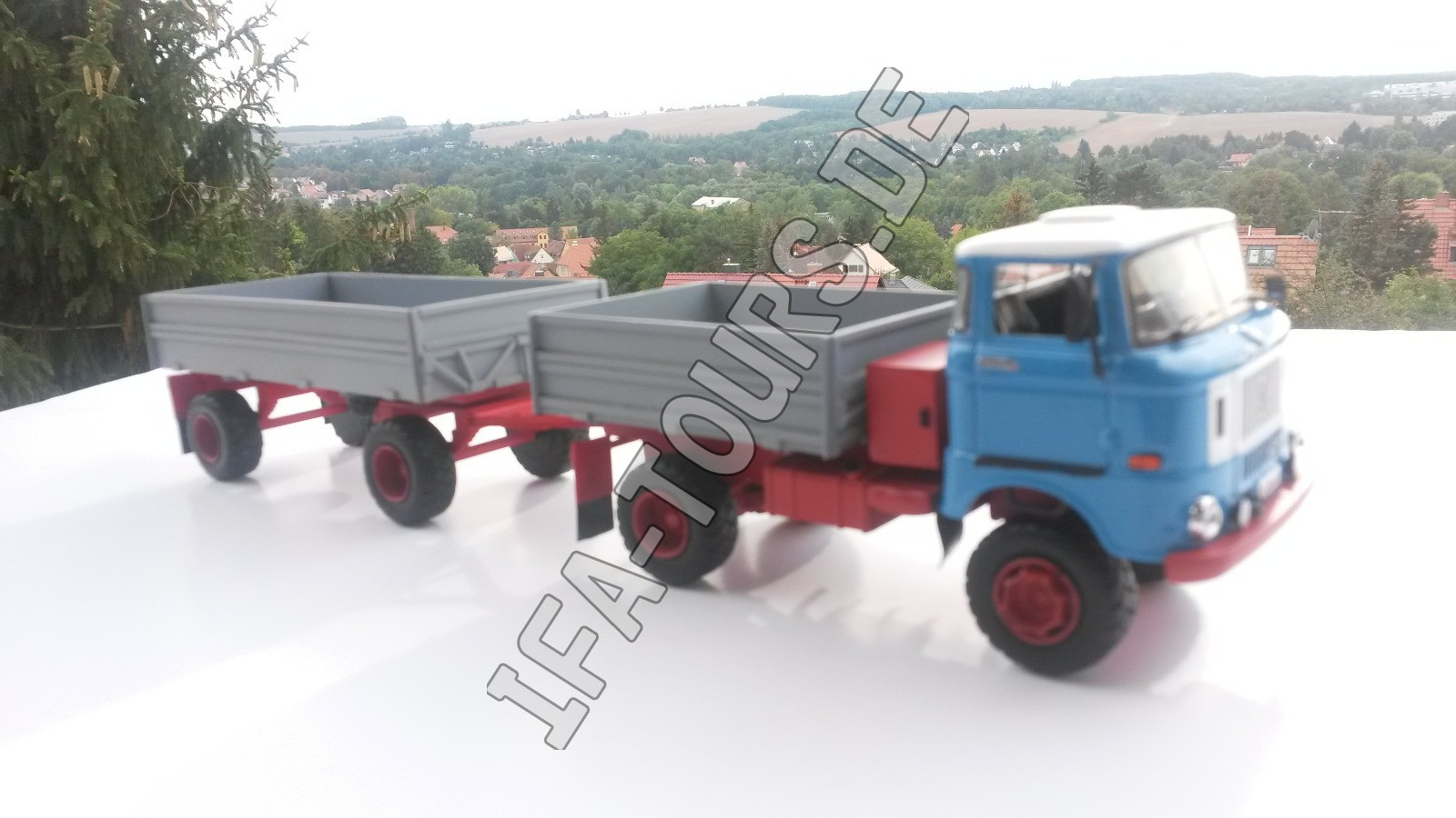 IFA LKW W50 al Modell in 1:43 - IFA-Tours