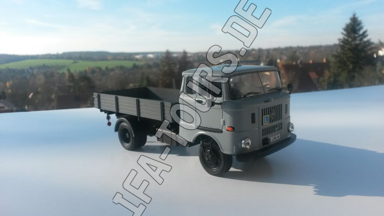 IFA LKW W50 al Modell in 1:43 - IFA-Tours